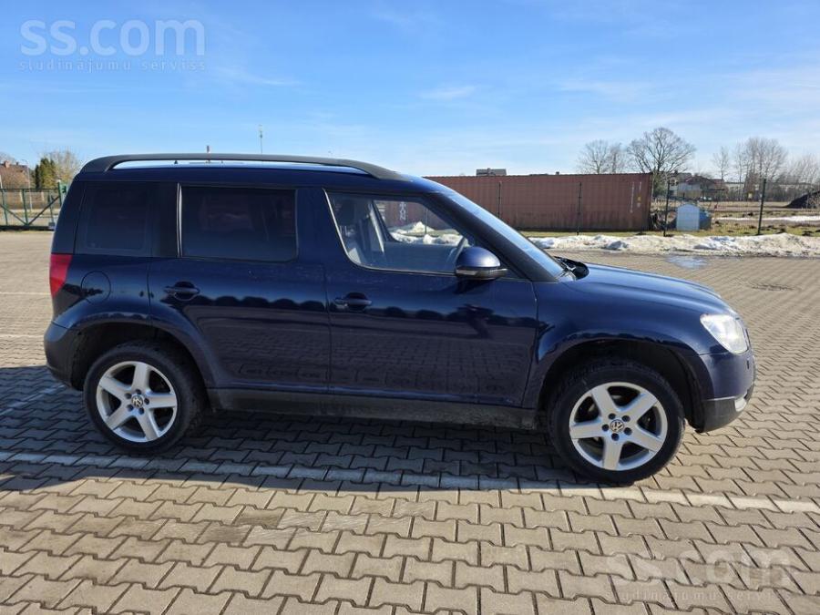 Blue Skoda Yeti 2013 in Riga, with an engine capacity of 2.00 L and mileage of 300 thousand km for 5000 €, photo 6 on AUTOMOTO.COM.LV