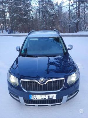 Blue Skoda Yeti 2014 in Kaunas, with an engine capacity of 1.97 L and mileage of 196 thousand km for 8990 €, photo 5 on AUTOMOTO.COM.LV