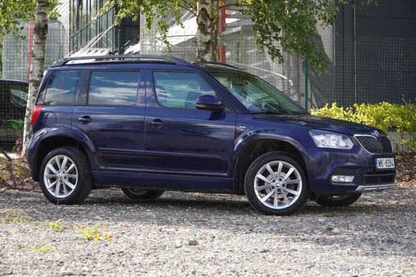 Blue Skoda Yeti 2016 in Riga, with an engine capacity of 2.00 L and mileage of 367 thousand km for 4690 €, photo 4 on AUTOMOTO.COM.LV