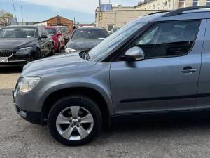Blue Skoda Yeti 2010 in Daugavpils, with an engine capacity of 2.00 L and mileage of 298 thousand km for 4950 €, photo 8 on AUTOMOTO.COM.LV