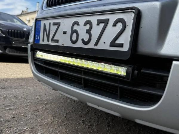 Zils Skoda Yeti 2010 Daugavpils, ar dzinēja tilpumu 2.00 L un nobraukumu 298 tūkst. km par 4950 €, foto 10 vietnē AUTOMOTO.COM.LV