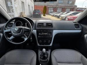 Blue Skoda Yeti 2010 in Daugavpils, with an engine capacity of 2.00 L and mileage of 298 thousand km for 4950 €, photo 16 on AUTOMOTO.COM.LV