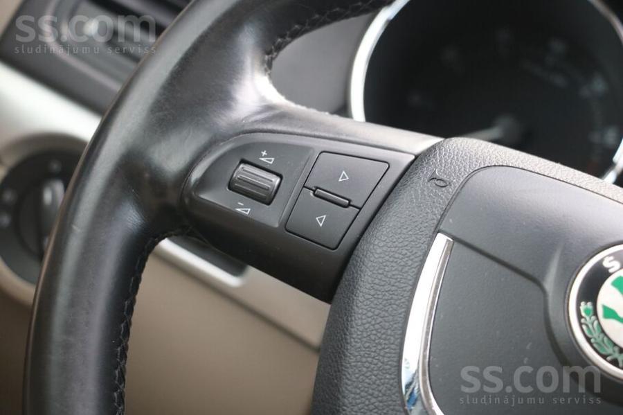 Zils Skoda Yeti 2009 Tukums, ar dzinēja tilpumu 1.80 L un nobraukumu 194 tūkst. km par 5995 €, foto 24 vietnē AUTOMOTO.COM.LV
