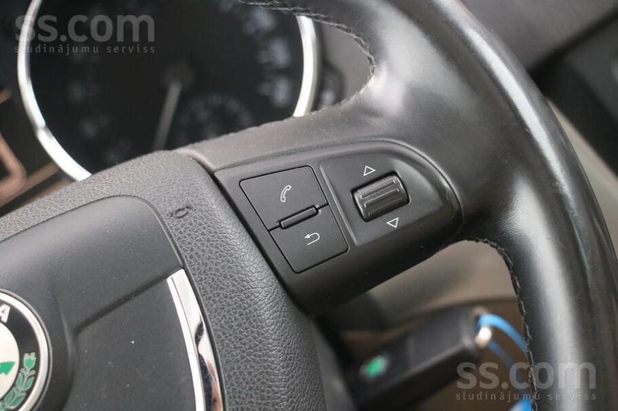 Zils Skoda Yeti 2009 Tukums, ar dzinēja tilpumu 1.80 L un nobraukumu 194 tūkst. km par 5995 €, foto 25 vietnē AUTOMOTO.COM.LV