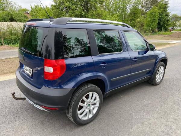 Blue Skoda Yeti 2012 in Tartu, with an engine capacity of 2.00 L and mileage of 365 thousand km for 3700 €, photo 3 on AUTOMOTO.COM.LV