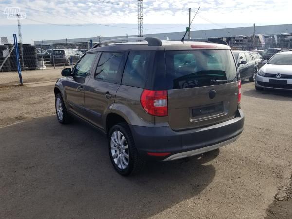 Brown Skoda Yeti 2009 in Kaunas, with an engine capacity of 1.20 L and mileage of 198 thousand km for 3350 €, photo 7 on AUTOMOTO.COM.LV