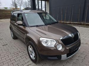 Brown Skoda Yeti 2010 in Vilnius, with an engine capacity of 1.97 L and mileage of 236 thousand km for 6650 €, photo 7 on AUTOMOTO.COM.LV