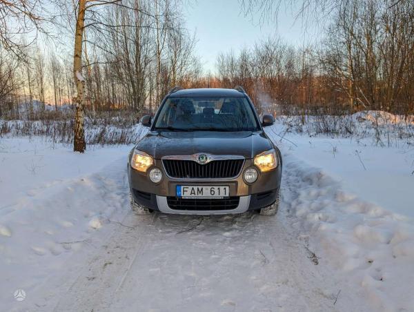 Brown Skoda Yeti 2010 in Vilnius, with an engine capacity of 1.20 L and mileage of 162 thousand km for 4200 €, photo 1 on AUTOMOTO.COM.LV