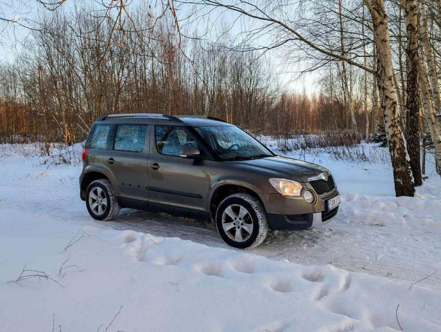 Brown Skoda Yeti 2010 in Vilnius, with an engine capacity of 1.20 L and mileage of 162 thousand km for 4200 €, photo 2 on AUTOMOTO.COM.LV