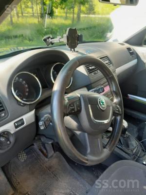 Brūns Skoda Yeti 2010 Liepāja, ar dzinēja tilpumu 2.00 L un nobraukumu 443 tūkst. km par 4000 €, foto 3 vietnē AUTOMOTO.COM.LV