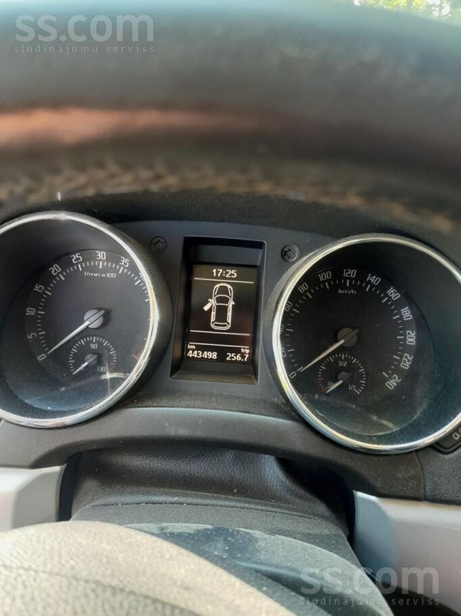 Brūns Skoda Yeti 2010 Liepāja, ar dzinēja tilpumu 2.00 L un nobraukumu 443 tūkst. km par 4000 €, foto 7 vietnē AUTOMOTO.COM.LV