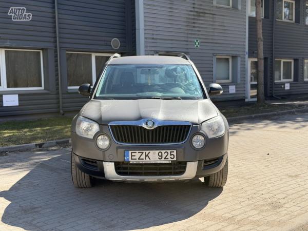 Brown Skoda Yeti 2011 in Vilnius, with an engine capacity of 1.20 L and mileage of 265 thousand km for 2800 €, photo 5 on AUTOMOTO.COM.LV