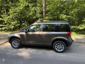 Brown Skoda Yeti 2011 in Anyksciai, with an engine capacity of 1.60 L and mileage of 201 thousand km for 4000 €, photo 5 on AUTOMOTO.COM.LV