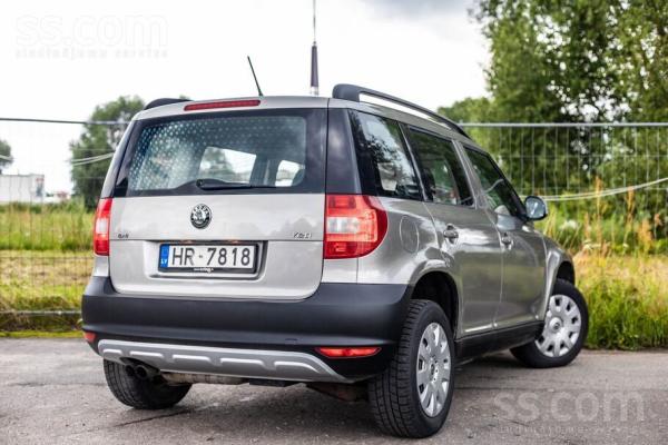 Brown Skoda Yeti 2011 in Riga, with an engine capacity of 1.80 L and mileage of 278 thousand km for 4990 €, photo 7 on AUTOMOTO.COM.LV