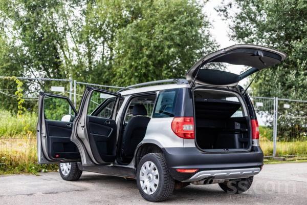 Brown Skoda Yeti 2011 in Riga, with an engine capacity of 1.80 L and mileage of 278 thousand km for 4990 €, photo 9 on AUTOMOTO.COM.LV