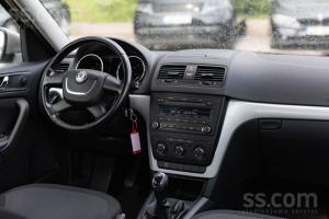Brown Skoda Yeti 2011 in Riga, with an engine capacity of 1.80 L and mileage of 278 thousand km for 4990 €, photo 21 on AUTOMOTO.COM.LV