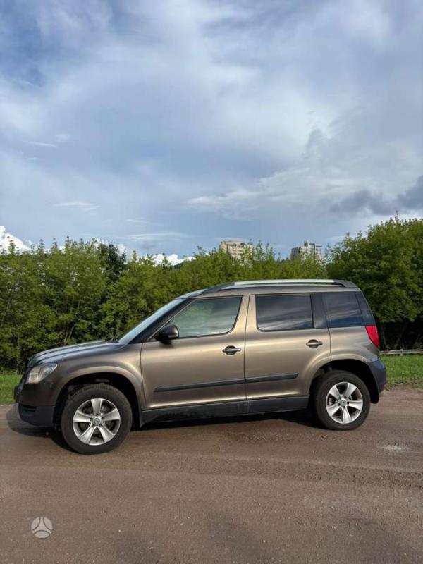 Brūns Skoda Yeti 2011 Viļņa, ar dzinēja tilpumu 1.97 L un nobraukumu 207 tūkst. km par 3350 €, foto 2 vietnē AUTOMOTO.COM.LV
