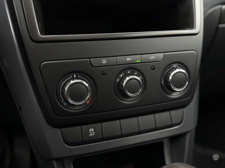 Brūns Skoda Yeti 2011 Kretinga, ar dzinēja tilpumu 1.97 L un nobraukumu 282 tūkst. km par 5555 €, foto 13 vietnē AUTOMOTO.COM.LV