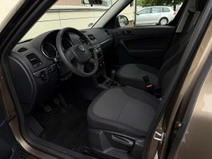 Brūns Skoda Yeti 2011 Kretinga, ar dzinēja tilpumu 1.97 L un nobraukumu 282 tūkst. km par 5555 €, foto 17 vietnē AUTOMOTO.COM.LV