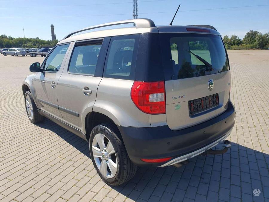 Brūns Skoda Yeti 2011 Marijampole, ar dzinēja tilpumu 1.97 L un nobraukumu 248 tūkst. km par 4599 €, foto 5 vietnē AUTOMOTO.COM.LV