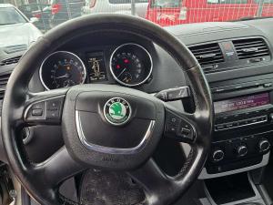 Brūns Skoda Yeti 2011 Marijampole, ar dzinēja tilpumu 1.97 L un nobraukumu 248 tūkst. km par 4599 €, foto 14 vietnē AUTOMOTO.COM.LV