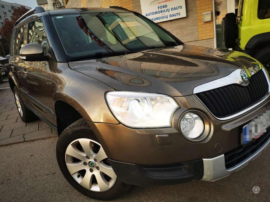 Brown Skoda Yeti 2012 in Vilnius, with an engine capacity of 1.20 L and mileage of 174 thousand km for 4790 €, photo 11 on AUTOMOTO.COM.LV