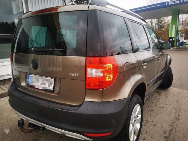 Brūns Skoda Yeti 2012 Viļņa, ar dzinēja tilpumu 1.20 L un nobraukumu 187 tūkst. km par 4789 €, foto 5 vietnē AUTOMOTO.COM.LV