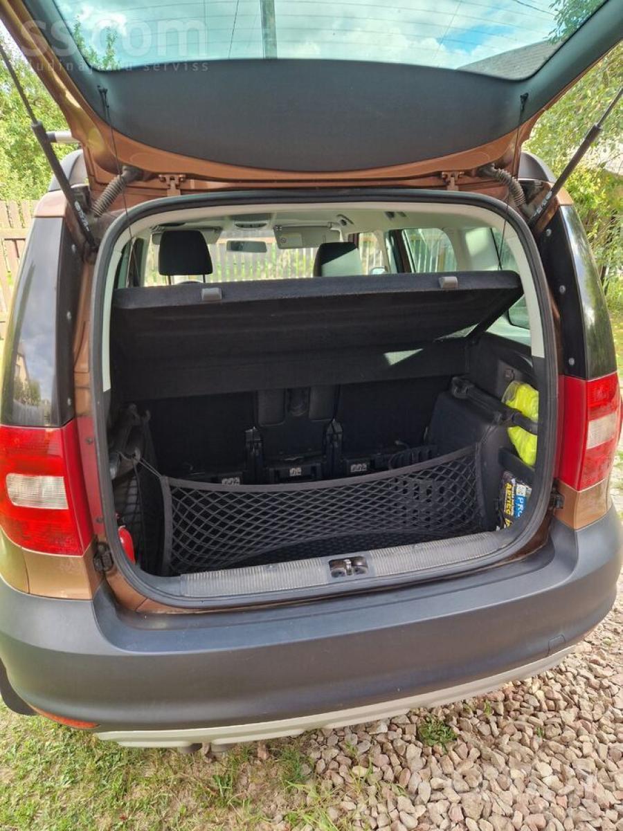 Brown Skoda Yeti 2012 in Jurmala, with an engine capacity of 1.40 L and mileage of 209 thousand km for 2650 €, photo 3 on AUTOMOTO.COM.LV