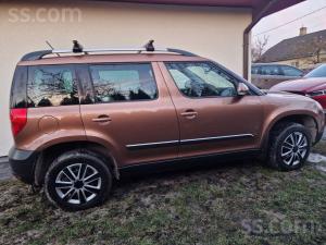 Brown Skoda Yeti 2012 in Jurmala, with an engine capacity of 1.40 L and mileage of 209 thousand km for 2650 €, photo 7 on AUTOMOTO.COM.LV