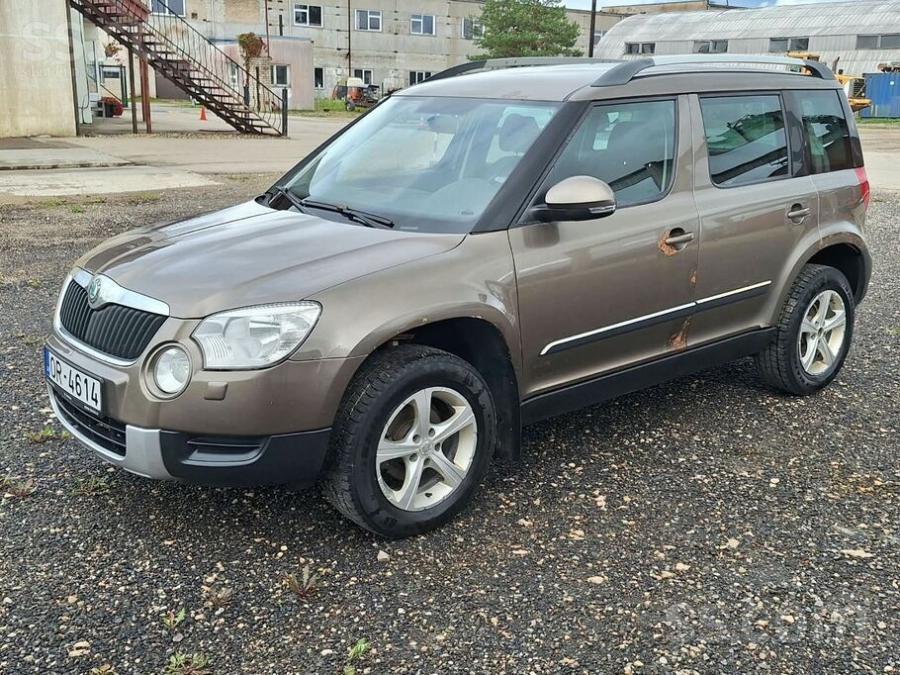 Brown Skoda Yeti 2012 in Valmiera, with an engine capacity of 2.00 L and mileage of 411 thousand km for 1300 €, photo 1 on AUTOMOTO.COM.LV