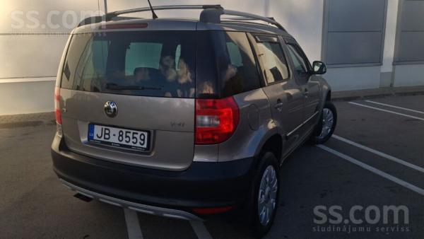 Brown Skoda Yeti 2012 in Riga, with an engine capacity of 1.40 L and mileage of 244 thousand km for 3800 €, photo 6 on AUTOMOTO.COM.LV