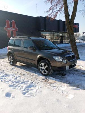 Brown Skoda Yeti 2013 in Kaunas, with an engine capacity of 1.80 L and mileage of 130 thousand km for 5900 €, photo  on AUTOMOTO.COM.LV