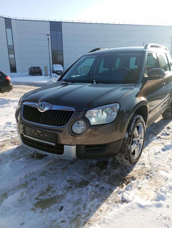 Brown Skoda Yeti 2013 in Kaunas, with an engine capacity of 1.80 L and mileage of 130 thousand km for 5900 €, photo 5 on AUTOMOTO.COM.LV