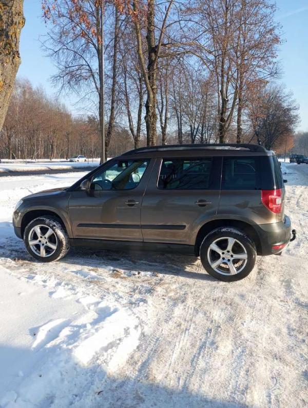 Brown Skoda Yeti 2013 in Kaunas, with an engine capacity of 1.80 L and mileage of 130 thousand km for 5900 €, photo 8 on AUTOMOTO.COM.LV