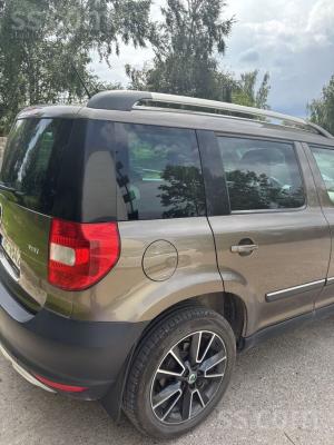 Brown Skoda Yeti 2013 in Bauska, with an engine capacity of 2.00 L and mileage of 170 thousand km for 6200 €, photo 3 on AUTOMOTO.COM.LV