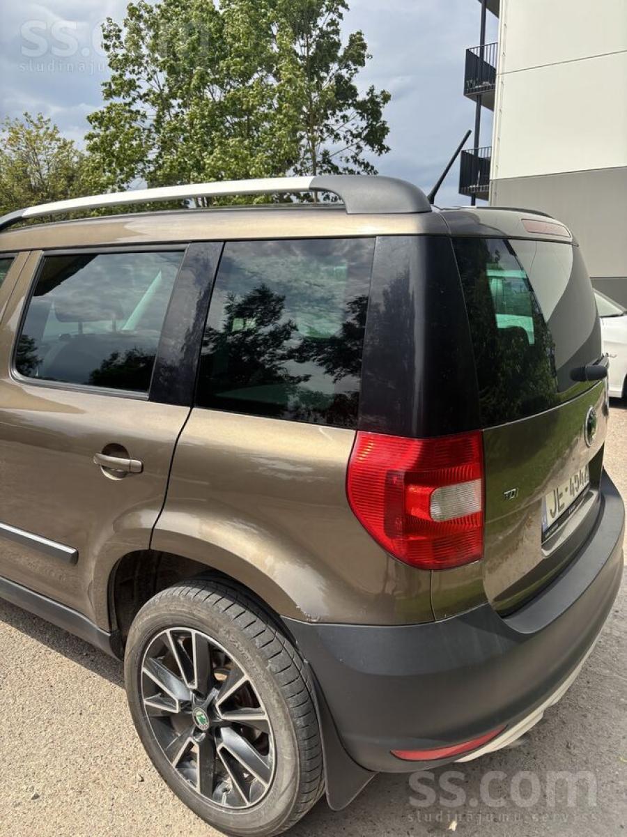 Brown Skoda Yeti 2013 in Bauska, with an engine capacity of 2.00 L and mileage of 170 thousand km for 6200 €, photo 4 on AUTOMOTO.COM.LV