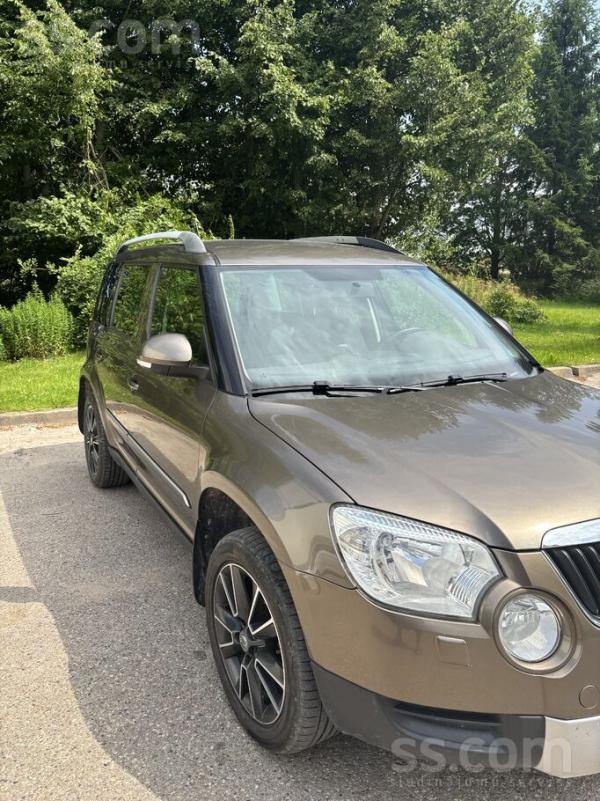 Brūns Skoda Yeti 2013 Bauska, ar dzinēja tilpumu 2.00 L un nobraukumu 170 tūkst. km par 6200 €, foto 5 vietnē AUTOMOTO.COM.LV
