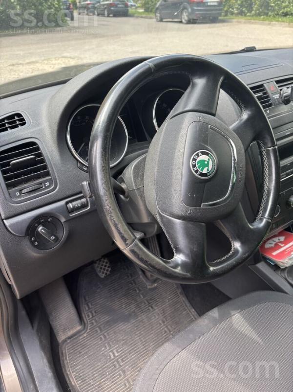 Brūns Skoda Yeti 2013 Bauska, ar dzinēja tilpumu 2.00 L un nobraukumu 170 tūkst. km par 6200 €, foto 10 vietnē AUTOMOTO.COM.LV