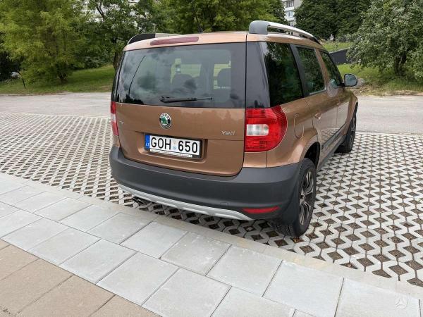 Brūns Skoda Yeti 2013 Viļņa, ar dzinēja tilpumu 1.97 L un nobraukumu 170 tūkst. km par 5700 €, foto 4 vietnē AUTOMOTO.COM.LV