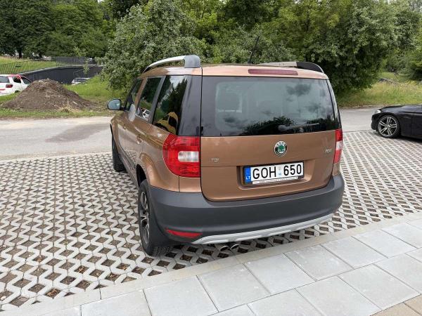 Brūns Skoda Yeti 2013 Viļņa, ar dzinēja tilpumu 1.97 L un nobraukumu 170 tūkst. km par 5700 €, foto 5 vietnē AUTOMOTO.COM.LV