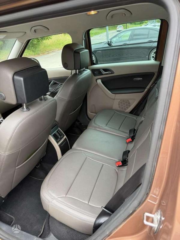 Brūns Skoda Yeti 2013 Viļņa, ar dzinēja tilpumu 1.97 L un nobraukumu 170 tūkst. km par 5700 €, foto 6 vietnē AUTOMOTO.COM.LV