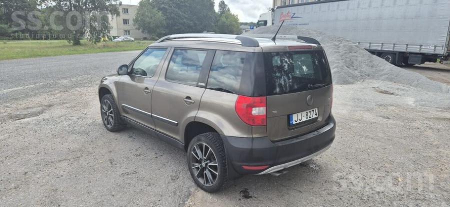 Brūns Skoda Yeti 2013 Rīga, ar dzinēja tilpumu 2.00 L un nobraukumu 155 tūkst. km par 5500 €, foto 4 vietnē AUTOMOTO.COM.LV