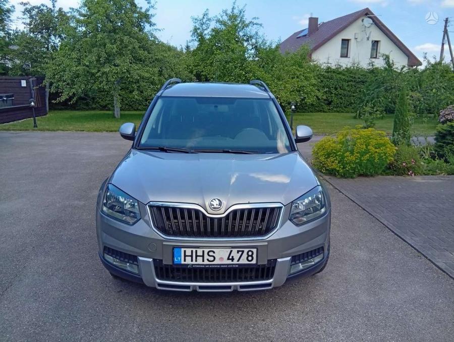 Brown Skoda Yeti 2014 in Kaunas, with an engine capacity of 1.97 L and mileage of 214 thousand km for 4300 €, photo 5 on AUTOMOTO.COM.LV