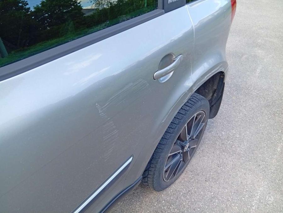 Brown Skoda Yeti 2014 in Kaunas, with an engine capacity of 1.97 L and mileage of 214 thousand km for 4300 €, photo 7 on AUTOMOTO.COM.LV