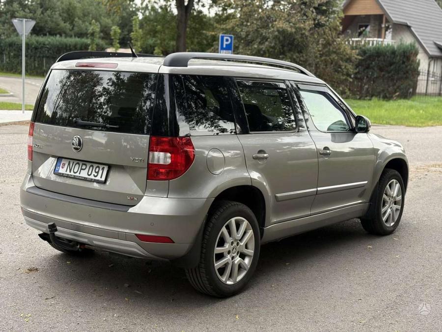 Brown Skoda Yeti 2014 in Prienai, with an engine capacity of 1.97 L and mileage of 250 thousand km for 6666 €, photo 5 on AUTOMOTO.COM.LV
