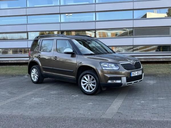Brown Skoda Yeti 2017 in Riga, with an engine capacity of 1.40 L and mileage of 165 thousand km for 8999 €, photo 2 on AUTOMOTO.COM.LV