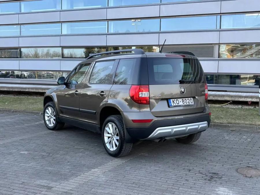Brūns Skoda Yeti 2017 Rīga, ar dzinēja tilpumu 1.40 L un nobraukumu 165 tūkst. km par 8999 €, foto 5 vietnē AUTOMOTO.COM.LV
