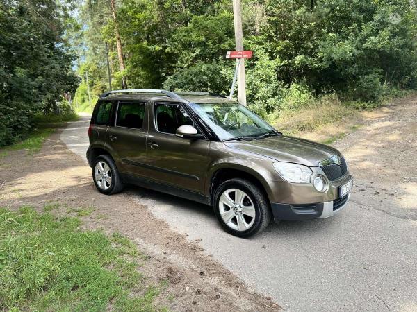 Brūns Skoda Yeti 2012 Viļņa, ar dzinēja tilpumu 1.20 L un nobraukumu 200 tūkst. km par 4199 €, foto 3 vietnē AUTOMOTO.COM.LV