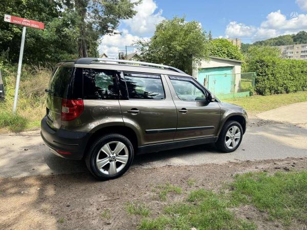 Brūns Skoda Yeti 2012 Viļņa, ar dzinēja tilpumu 1.20 L un nobraukumu 200 tūkst. km par 4199 €, foto 4 vietnē AUTOMOTO.COM.LV