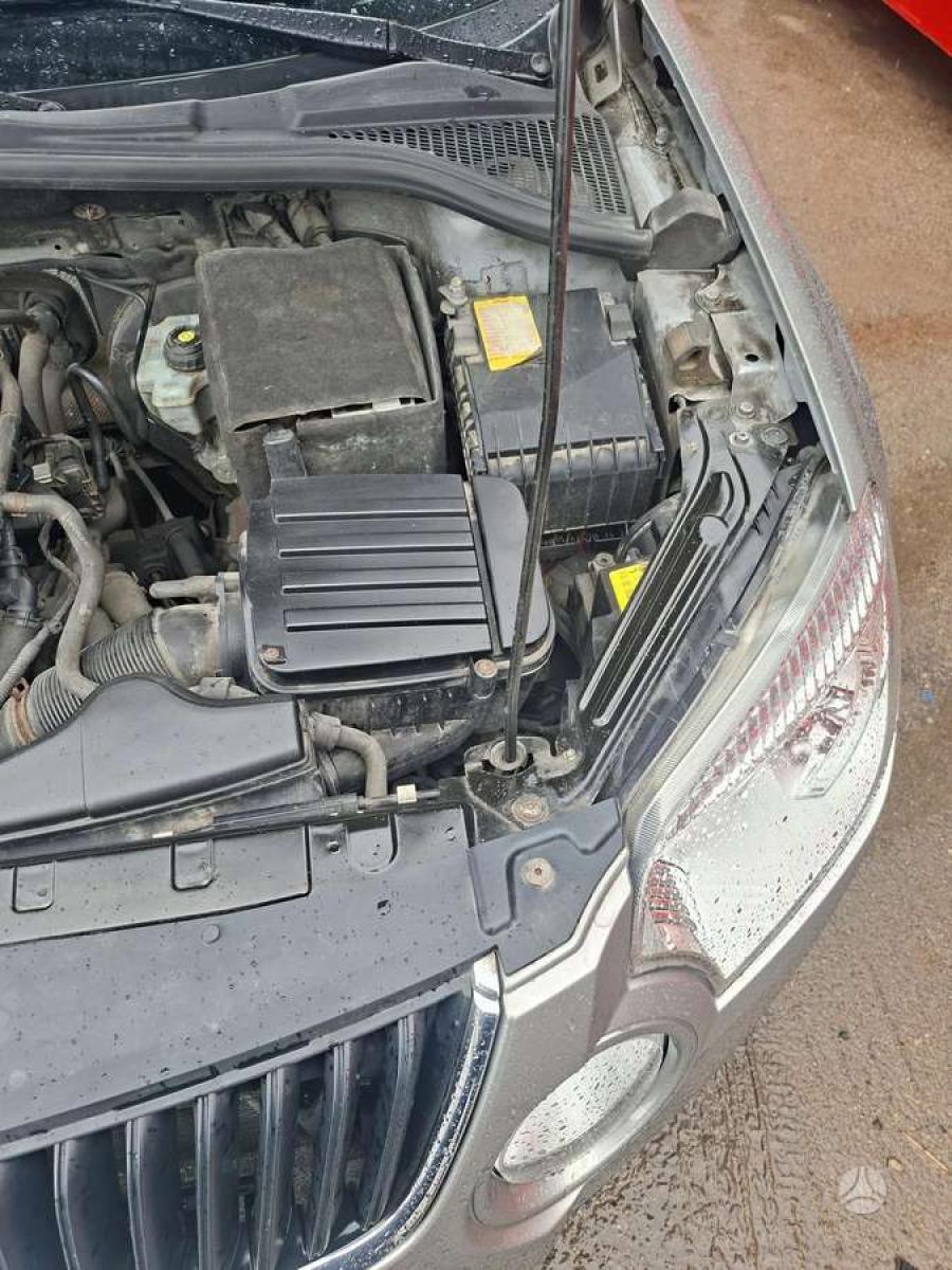 Brown Skoda Yeti 2013 in Vilnius, with an engine capacity of 1.20 L and mileage of 122 thousand km for 3700 €, photo 20 on AUTOMOTO.COM.LV